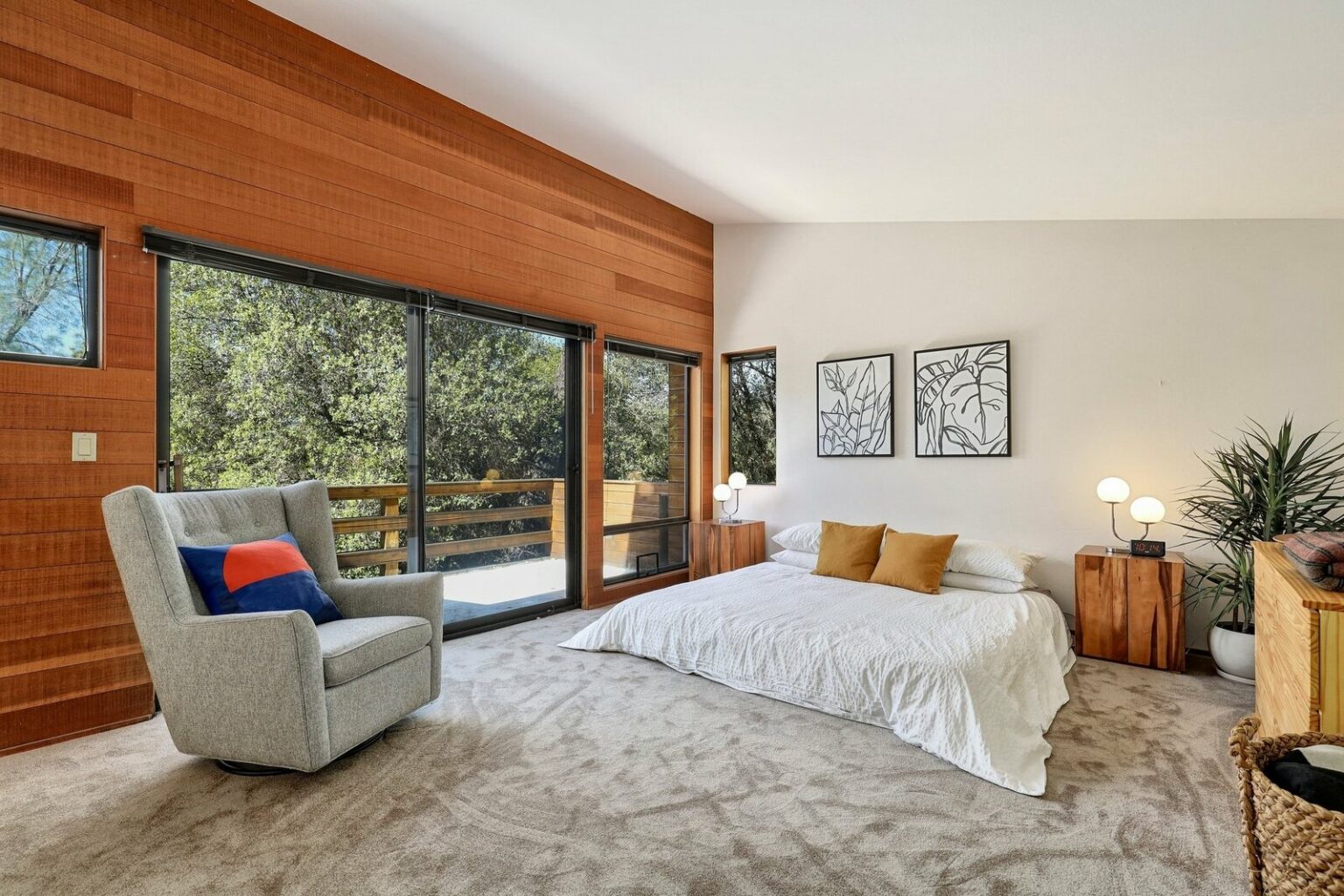 A Passive Solar Home Built Into the Hillside Asks $610K in Northern ...